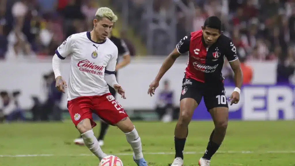 Alineaciones Atlas vs Chivas: ¡Entérate de la formación oficial!