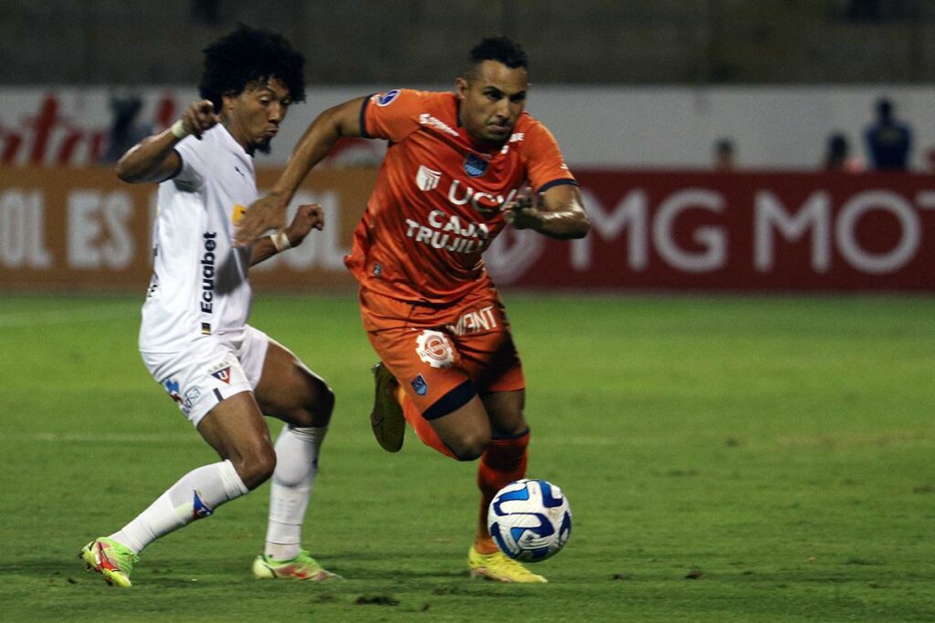 LDU Quito vs César Vallejo Pronóstico: ¿quién tiene más probabilidades ...