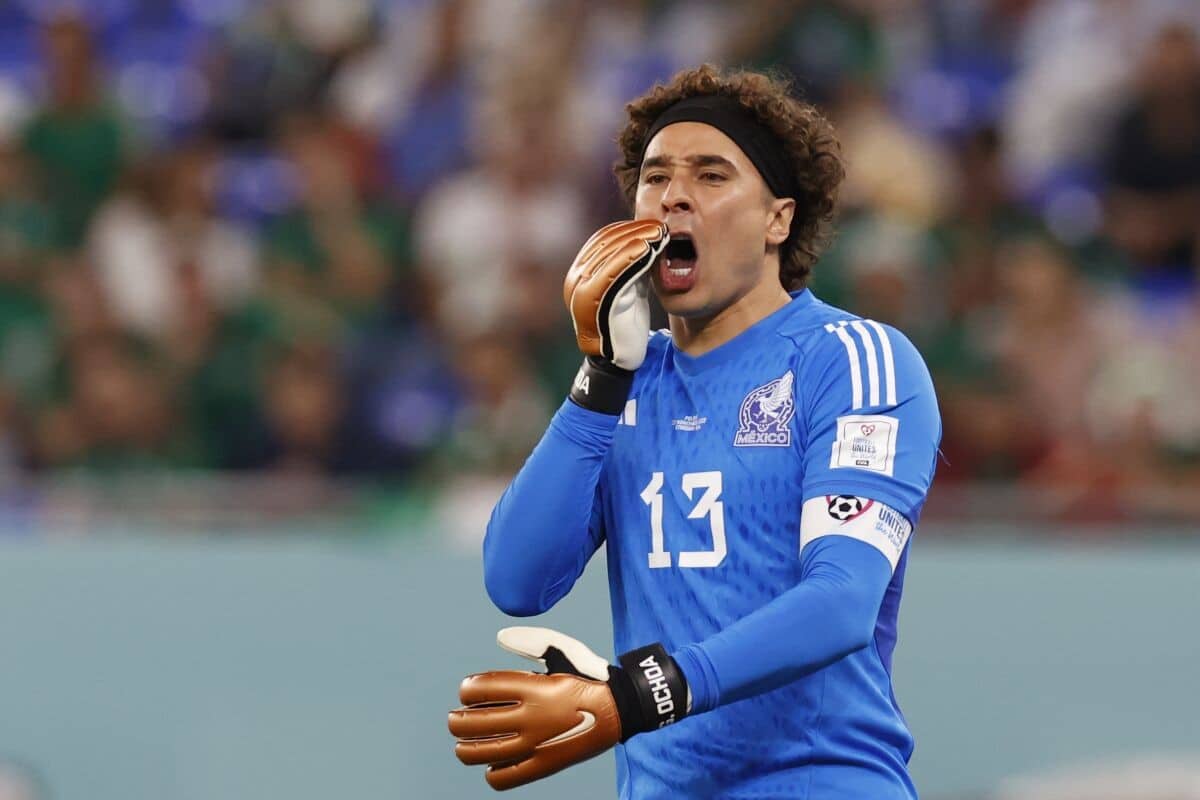 ¿Memo Ochoa es indiscutible? El meta habló sobre su futuro en la ...