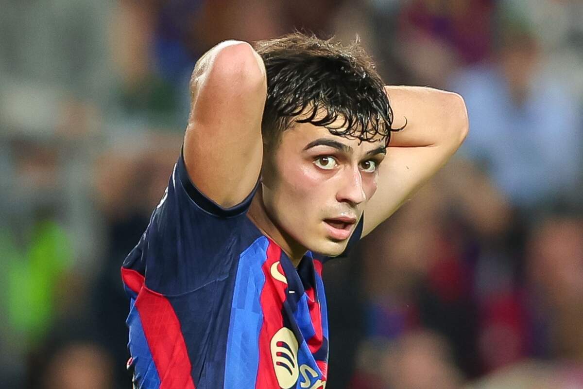 ¿Tiene unos brazos enormes? ¡El gran cambio físico de Pedri! + Fotos
