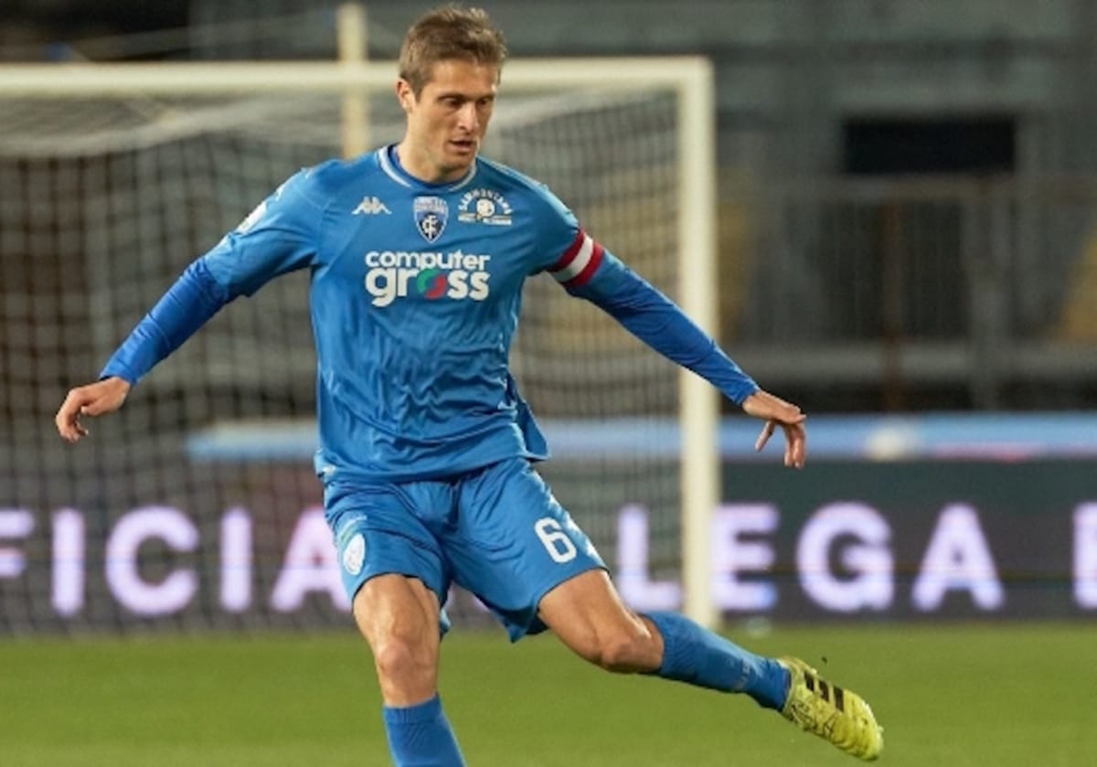 ¡OFICIAL!: Simone Romagnoli dejó Lecce y se va al Frosinone
