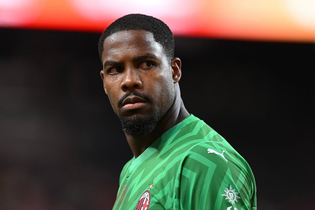 AC Milan Goalkeeper Mike Maignan Sent Off in Controversial Match ...
