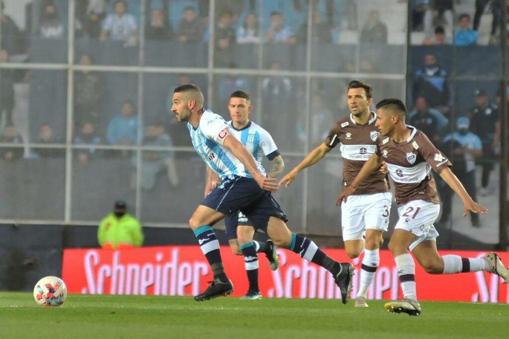 Platense vs. Racing: Pronósticos – Copa de la Liga Prof (01/03)