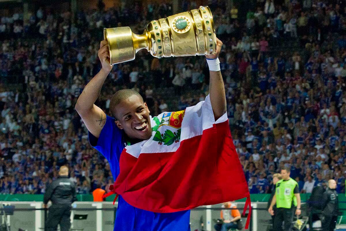 La Bundesliga se rinde ante la ‘Foquita’ Farfán: “Uno de los mejores ...