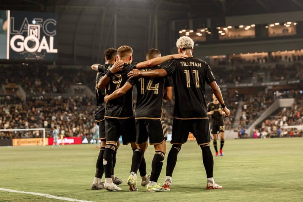 Los 10 mejores futbolistas zurdos de la historia